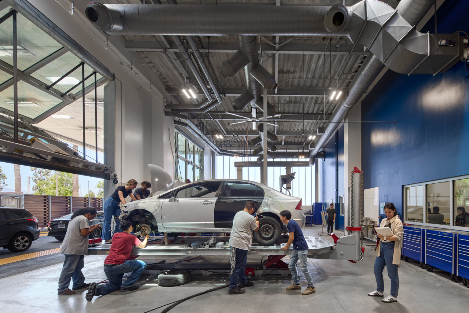 SBVC-Technology-Building-Auto-Bay-Interior | Saiful Bouquet Structural ...
